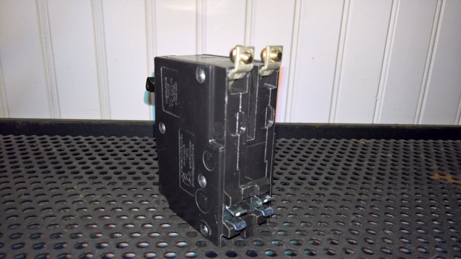 Square D QOB Circuit Breaker (QOB2100) 100Amp 240Volt 2Pole 10kA *USED*