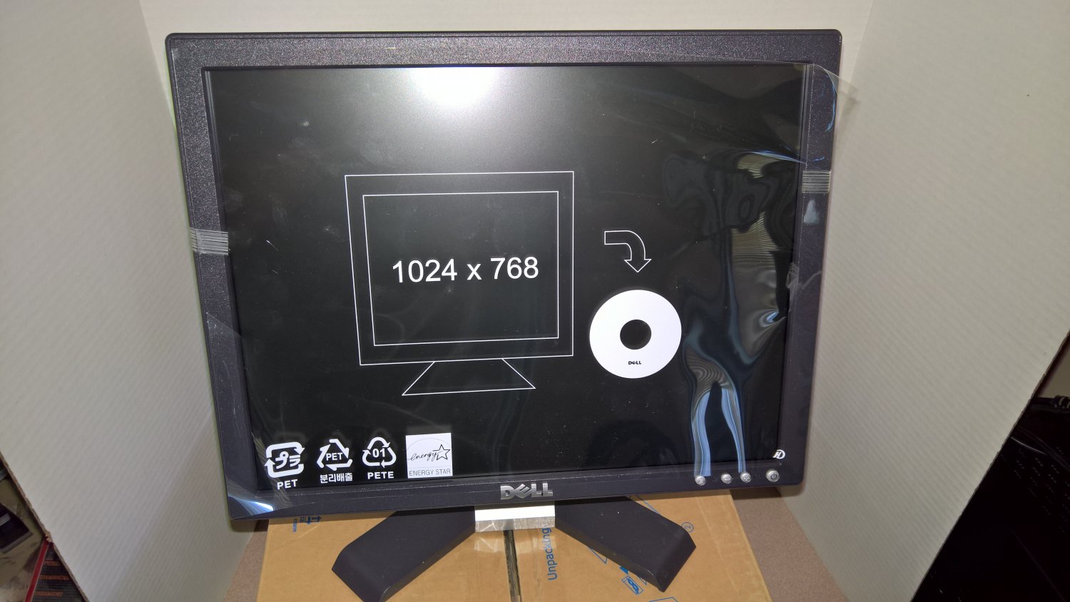 Dell 15" 1024X768 450:1 Contrast Ratio TFT LCD Monitor (E156FP) *NIB*