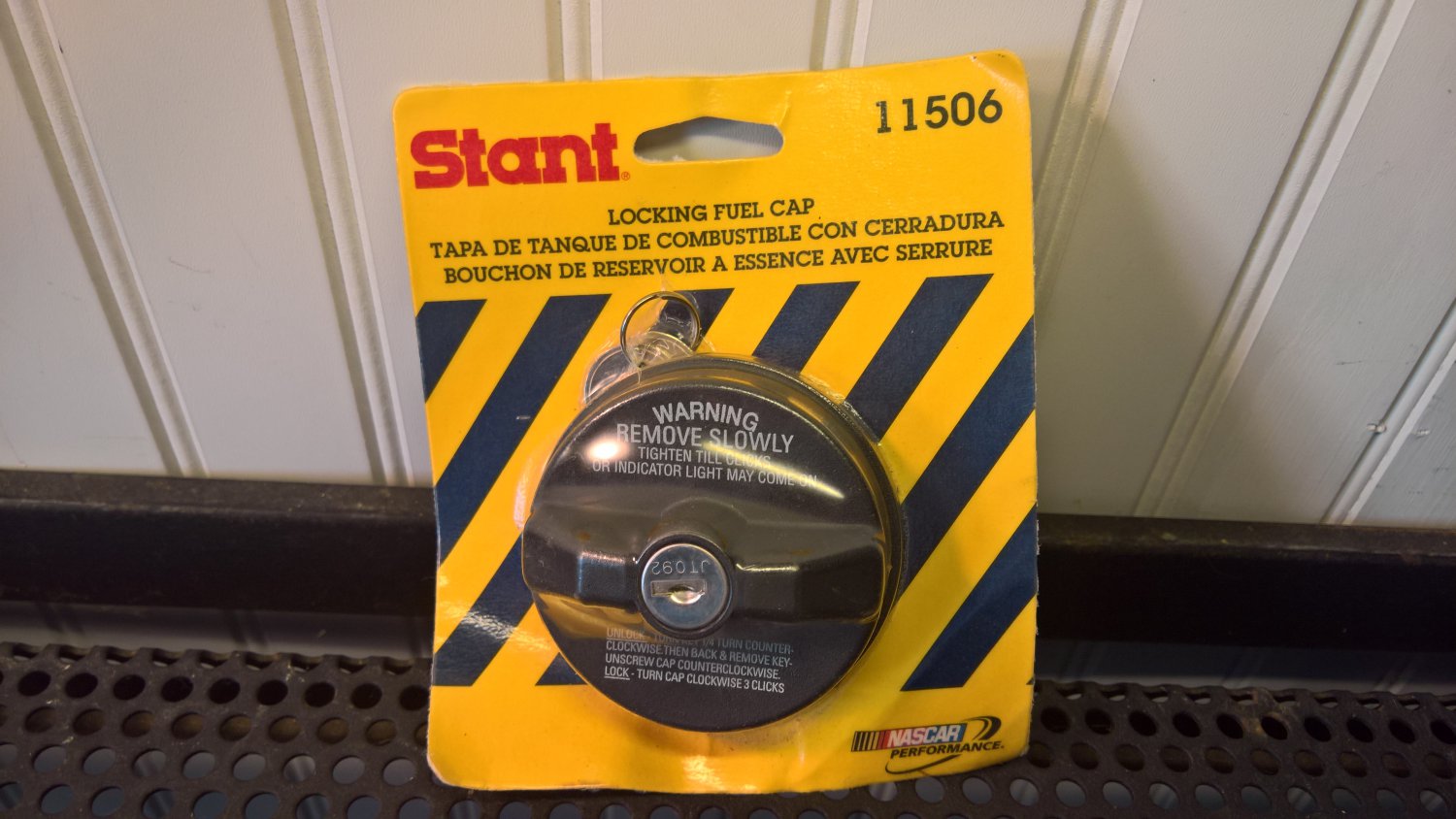 Stant Locking Fuel Cap (11506) *NEW*