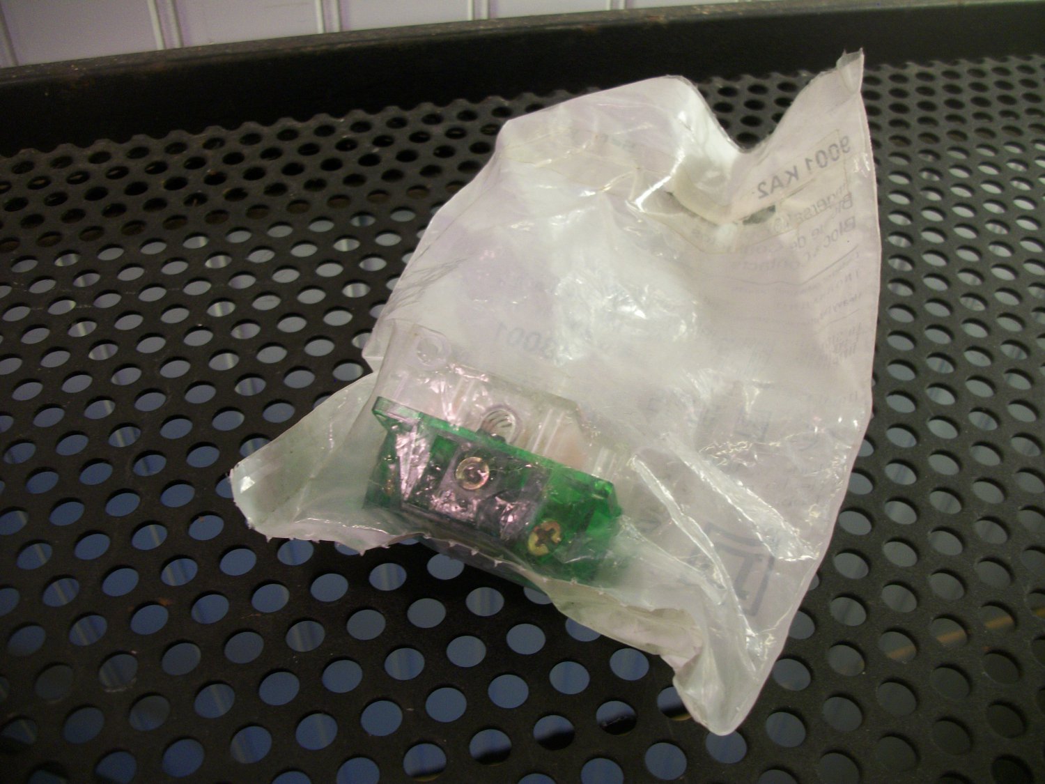 Square D 1N.O. Fingersafe Contact Block (9001KA2) *NEW*