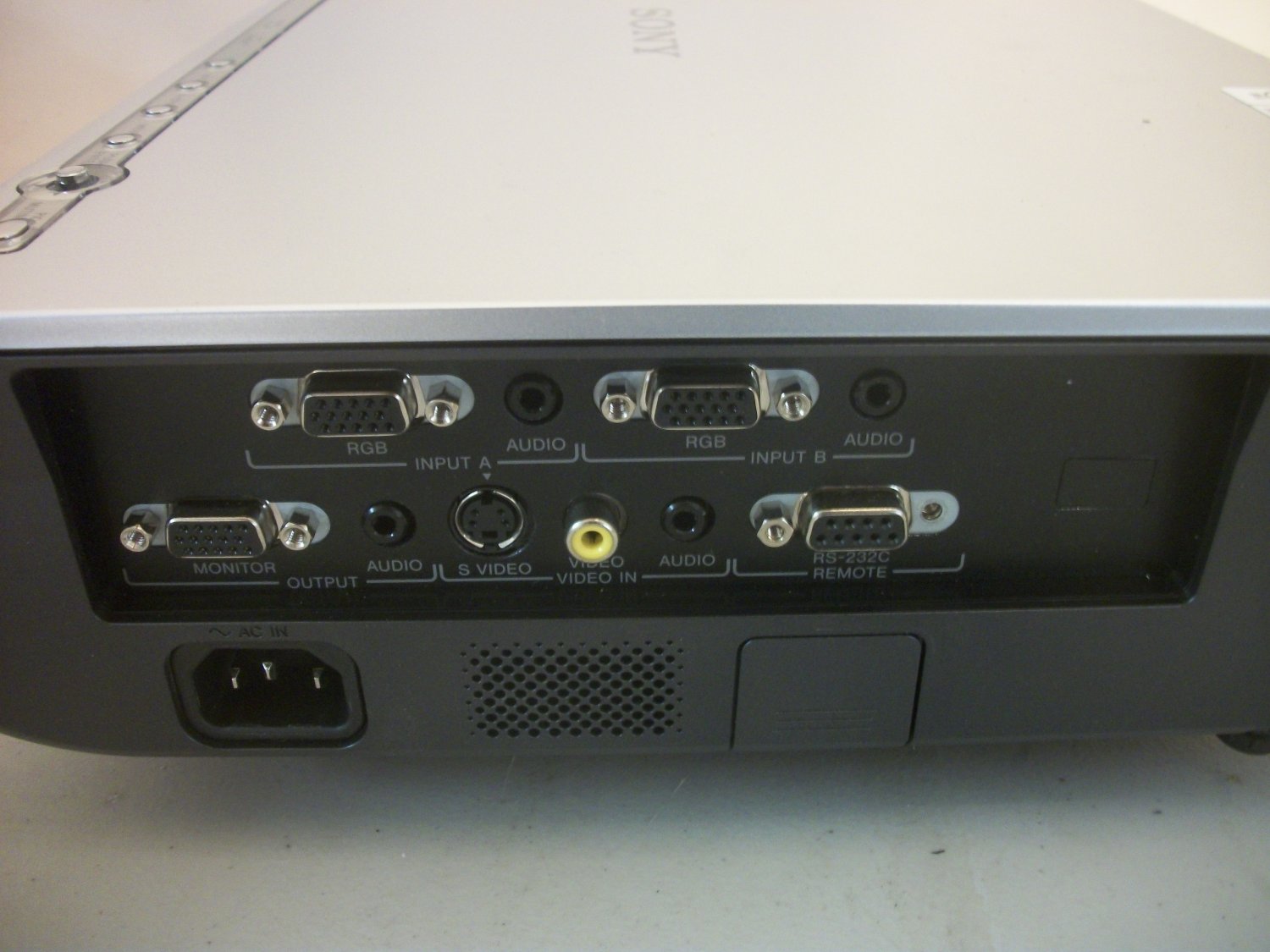 Sony Data Projector (VPL-CX150) *USED*