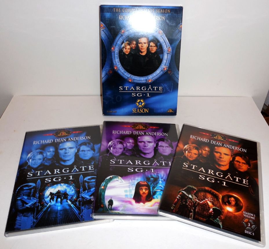 STARGATE SG-1 - Complete Season 1 Boxed Set (DVD, 2009, 5-Disc Set)