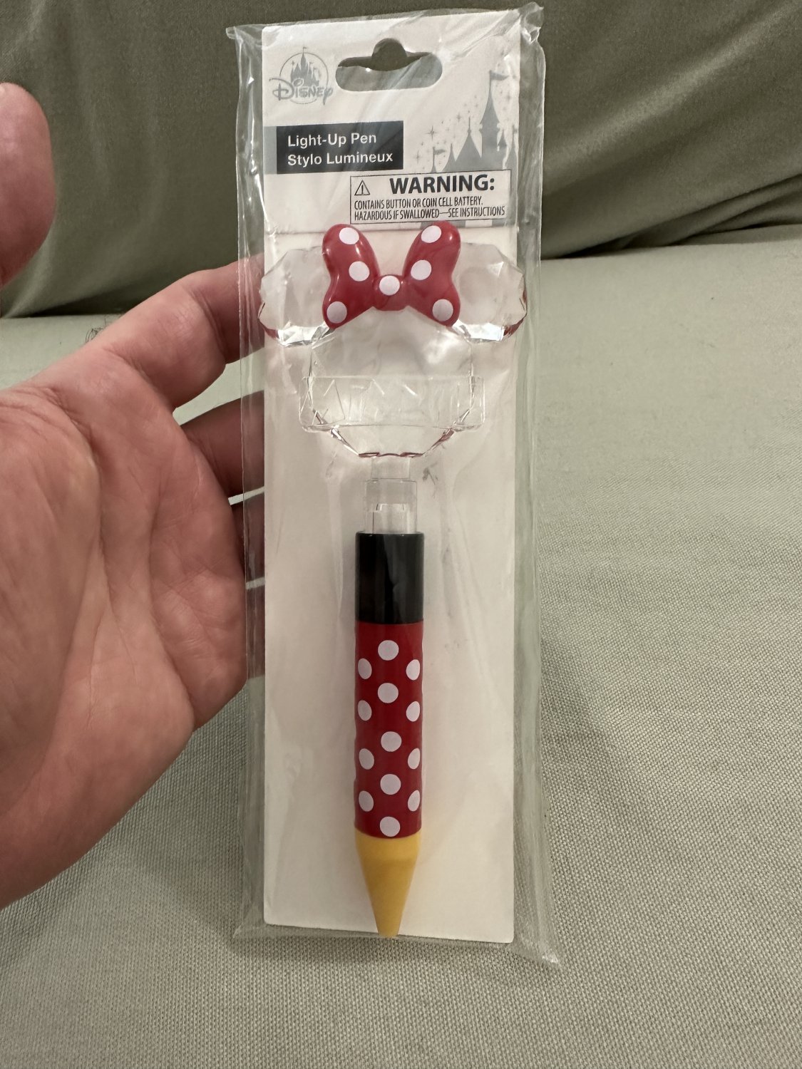 Disney Parks Minnie Mouse Color Changing Light Up Pen NEW