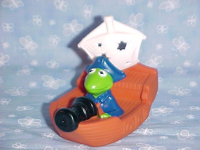 4" Muppet Treasure Island CAPTAIN KERMIT IN BOAT Figure