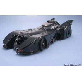 BanDai Batmobile 1989 Movie Version Model Kit
