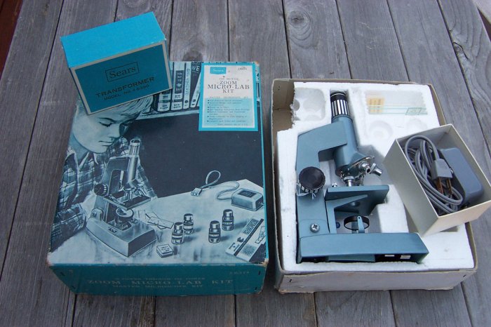Sears Microscope Zoom Microlab Kit