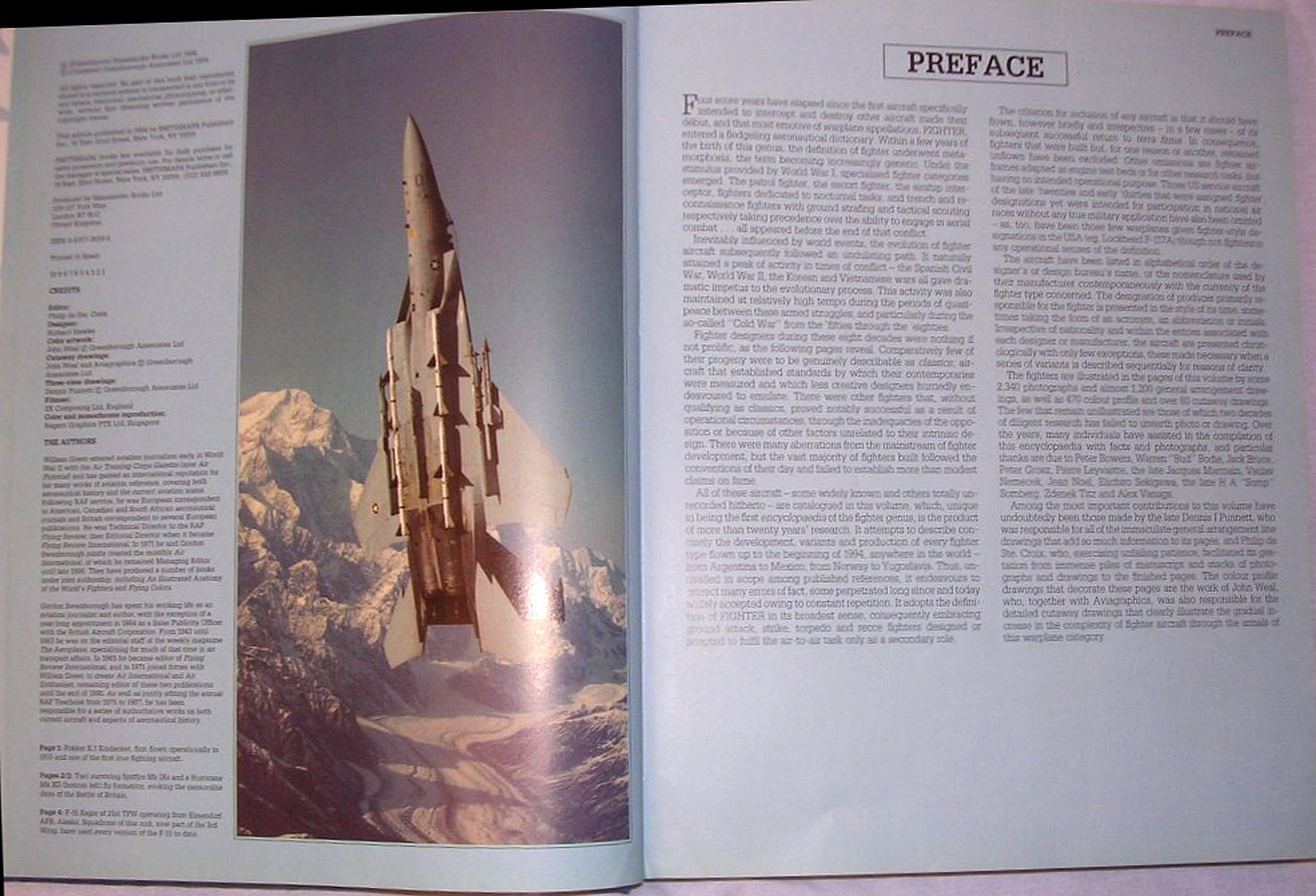 The Complete Book Of Fighters:An Illustrated Encyclopedia Of Every ...