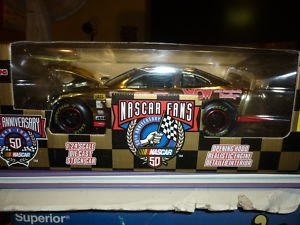 WCW LANCE HOOPER 23 GOLD RACING CHAMPIONS 1998 1:24 24 wwe