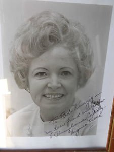 VIRGINIA KNAUER - INSCRIBED PHOTOGRAPH SIGNED