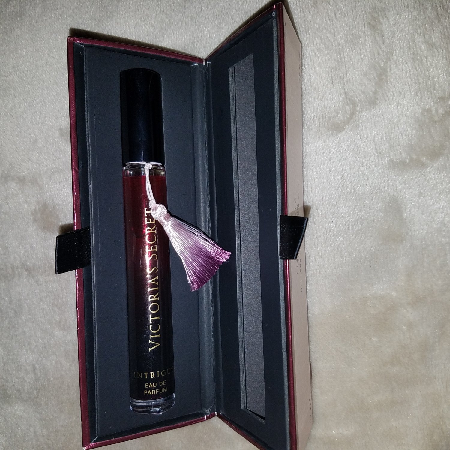 Victoria's Secret Intrigue Perfume Rollerball .23oz. NIB