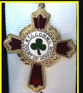 KCCH Knights Commander Court Scottish Rite Masonic Jewel