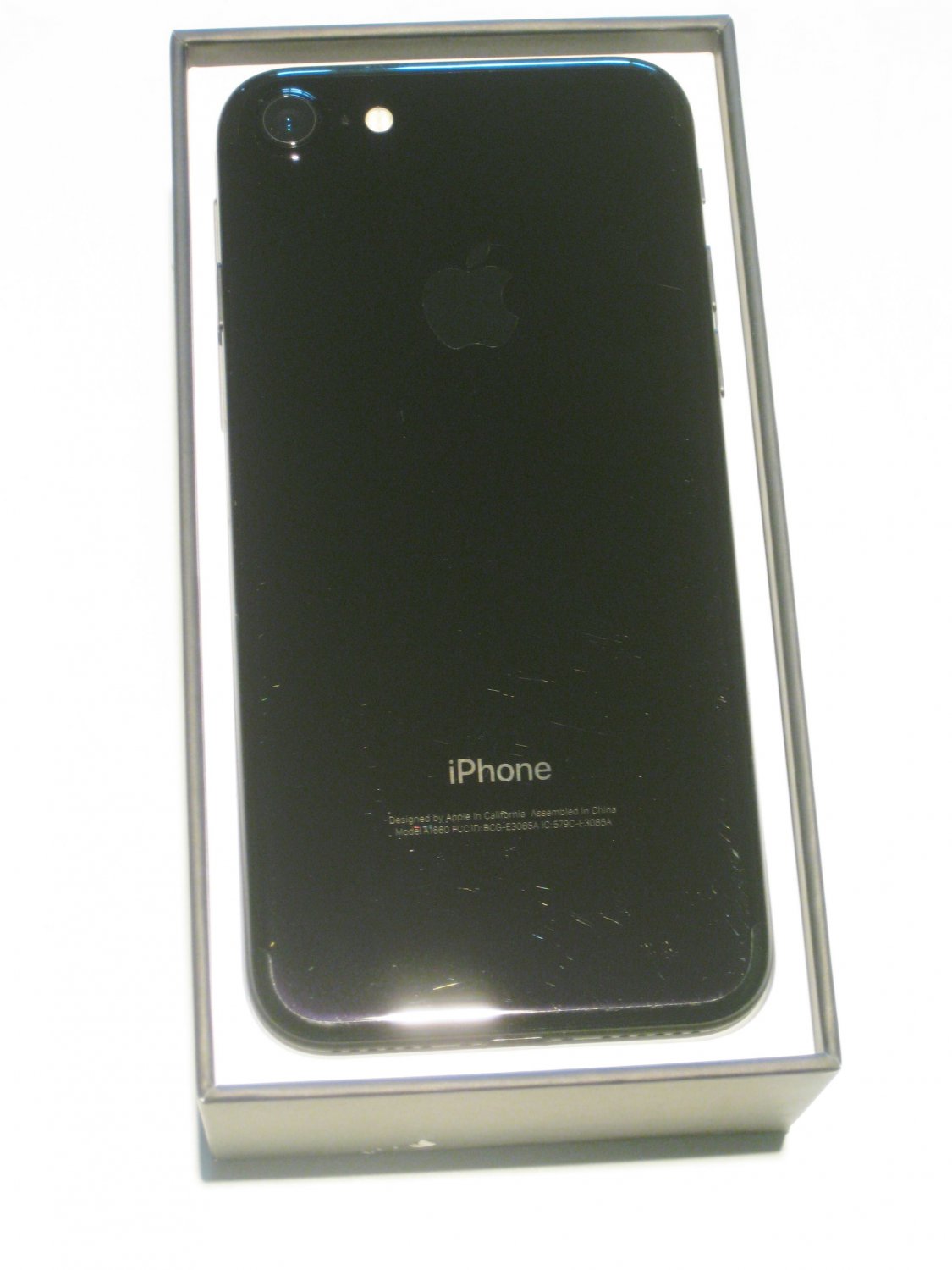 9.5/10 Jet Black 128gb Unlocked Iphone 7 A1660 Deal!!!