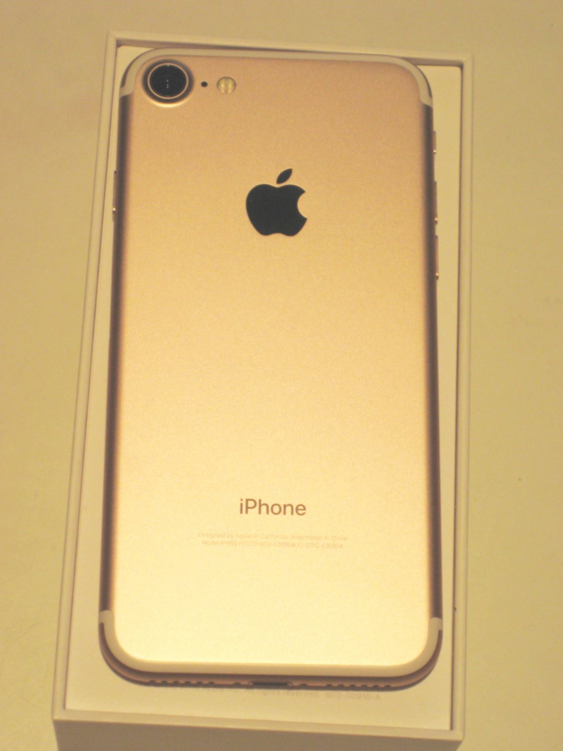 Like-new 128gb Unlocked Iphone 7 A1660 Deal!
