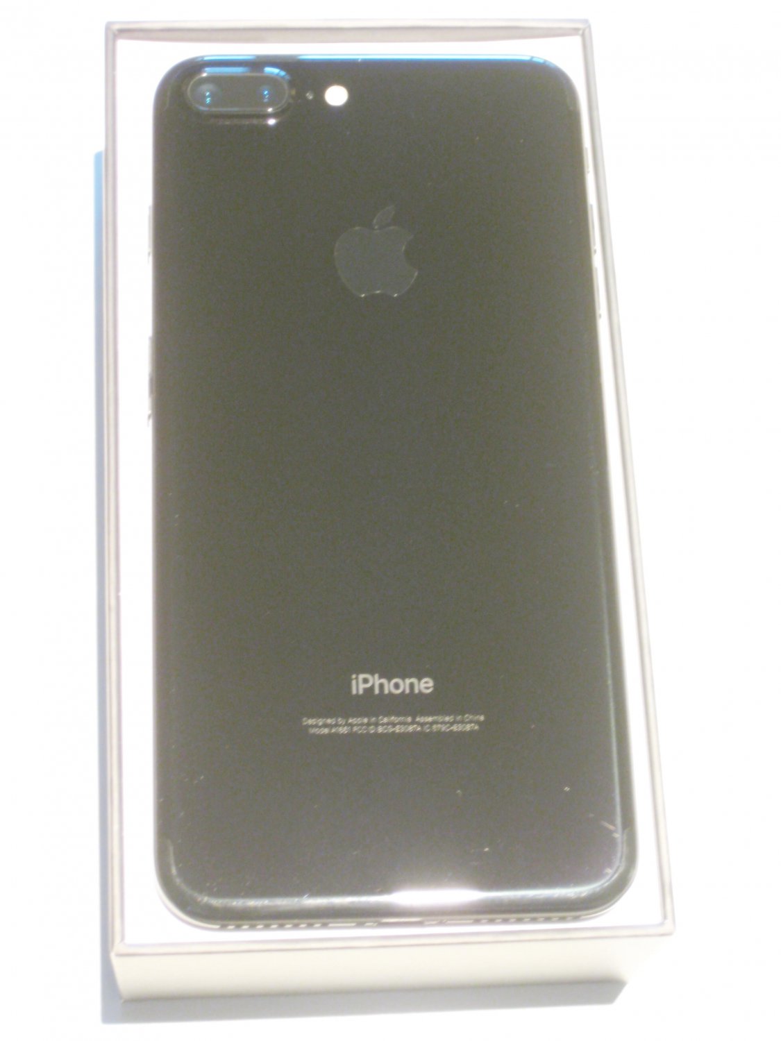 9.5/10 Jet Black 128gb Sprint Iphone 7+ A1661 Deal!!!