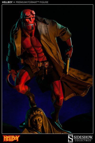 Hellboy Premium Format Figure Statue Sideshow Exclusive