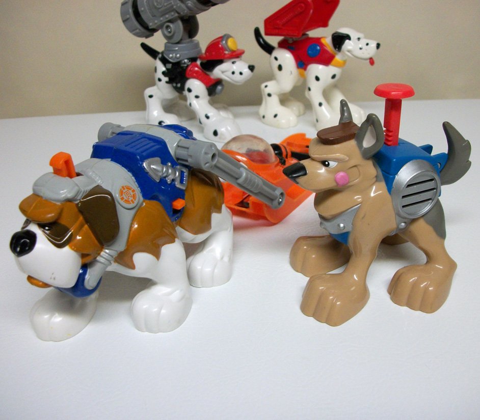 Rescue Heroes Lot of 4 Dogs Smokey K9 Windchill firedog dalmatian ...