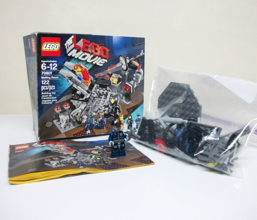Lego Movie Melting Room set 70801 - 109 pcs - 1 robo swat mini fig 2014