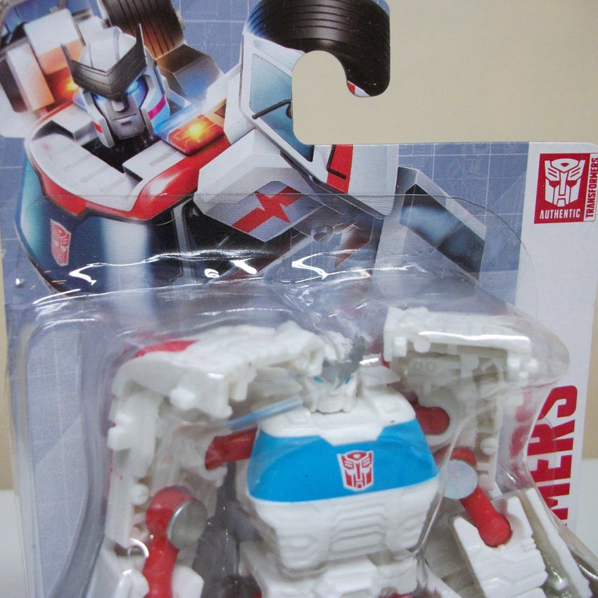 Autobot Ratchet 7-step Transformers white medic ambulance transform ...