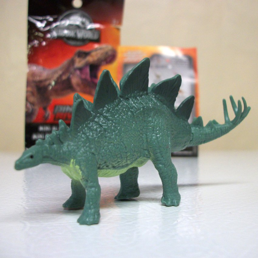 Jurassic World dino rivals Stegosaurus mini dinosaur action park spike ...
