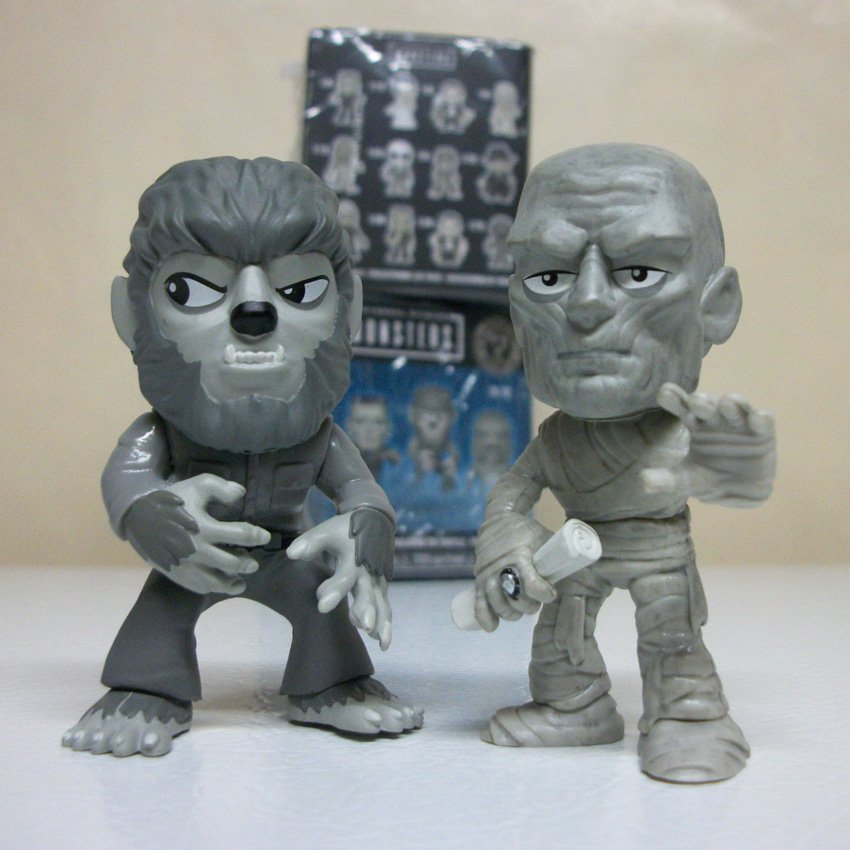 The Mummy & The Wolfman Universal Monsters Mystery Mini lot black ...