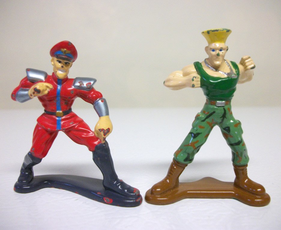 1994 M. Bison & Guile metal Street Fighter figures die-cast Hasbro