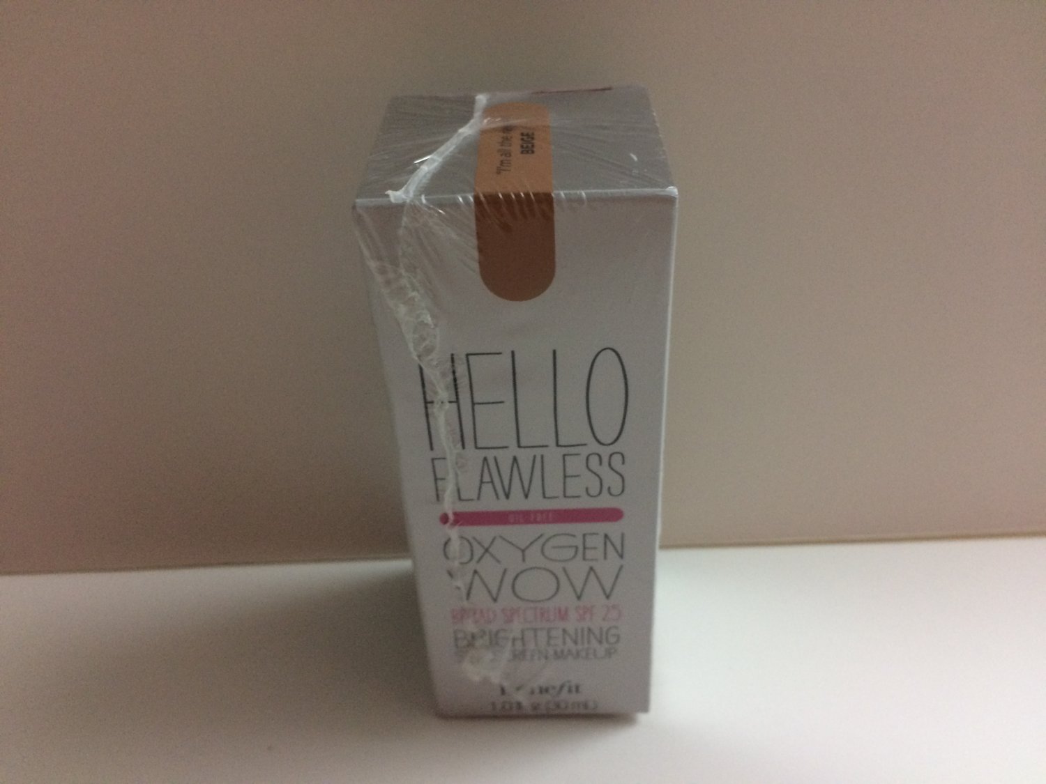 Benefit Hello Flawless Oxygen WOW Broad Spectrum SPF 25 Brightening ...