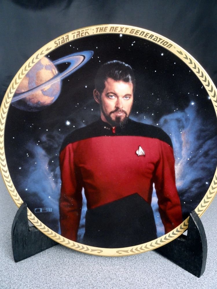 UNIQUE STAR TREK COMMANDER WILLIAM T. RIKER THE NEXT GENERATION