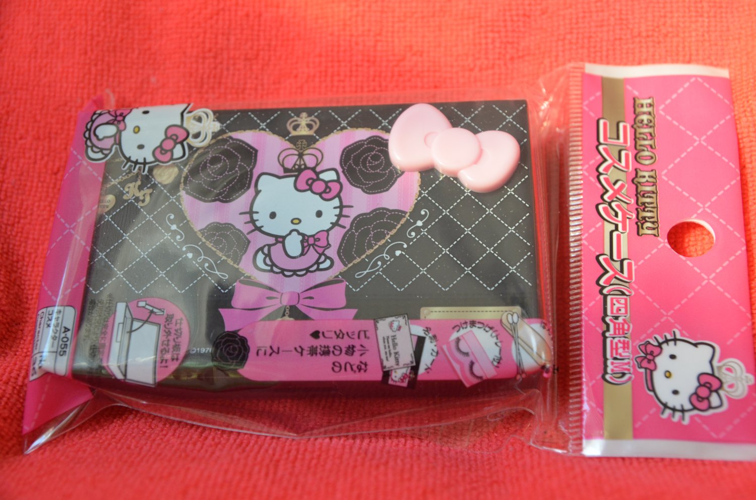 Sanrio Hello Kitty black glittered business card/cosmetic case