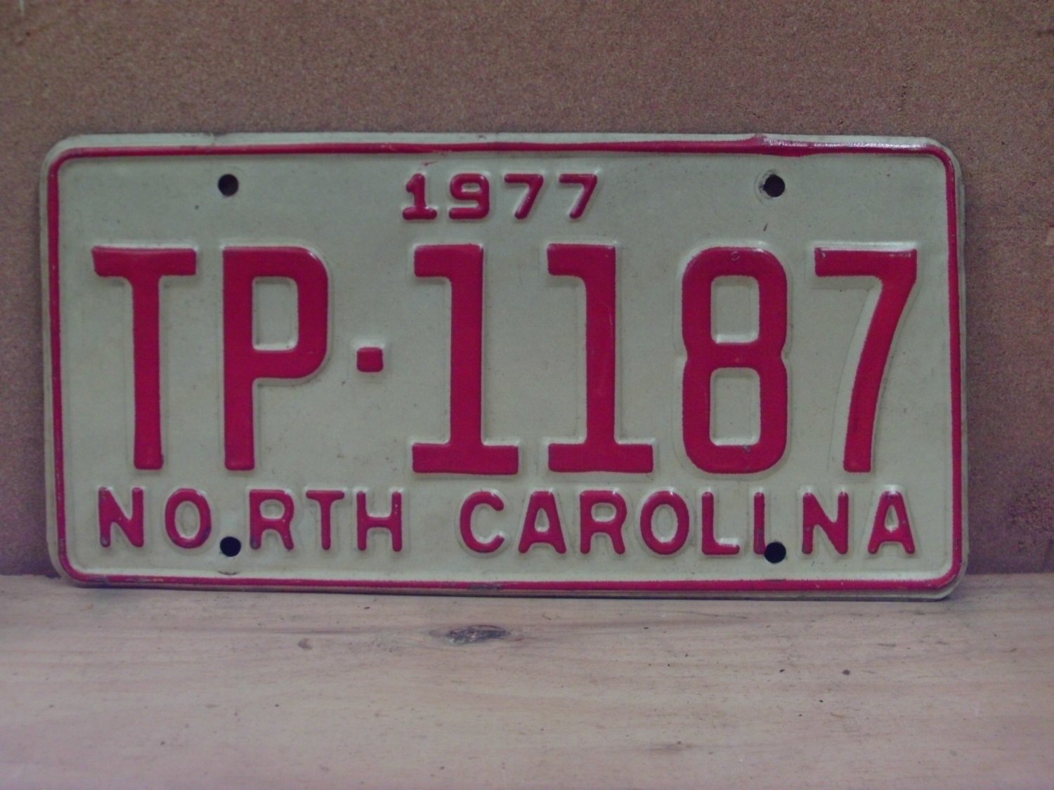1977 North Carolina Transporter License Plate NC TP-1187 NCC2