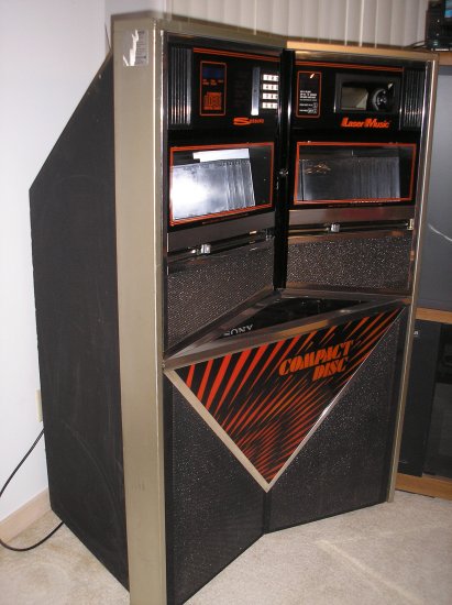 SEEBURG SCD-1 LASER MUSIC JUKEBOX - HOLDS 60 CD'S - FANTASTIC SOUND!