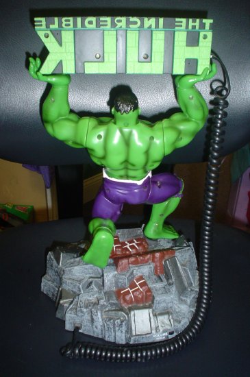 INCREDIBLE HULK TALKING ACTION PHONE by MARVEL - TALKS, MOVES, LIGHTS ...