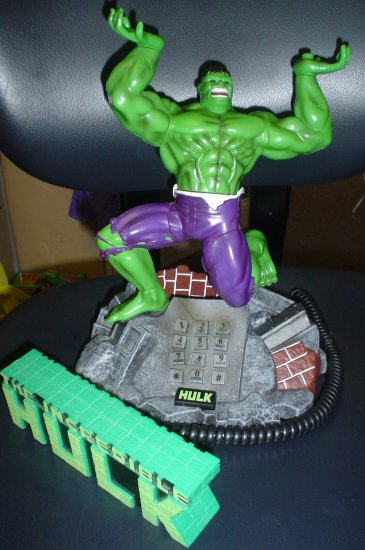 INCREDIBLE HULK TALKING ACTION PHONE by MARVEL - TALKS, MOVES, LIGHTS ...