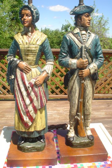 VINTAGE PAIR OF DUNNING CARVED RESIN TABLE LAMPS- REVOLUTIONARY WAR ...