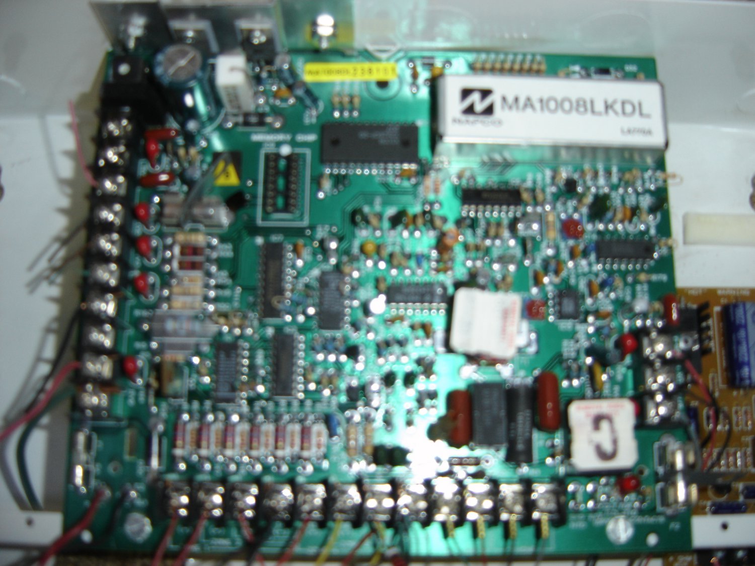 NAPCO MAGNUM ALERT 1008LK/1008LKDL FIRE ALARM PANEL & 2 RP1054D KEYPADS!