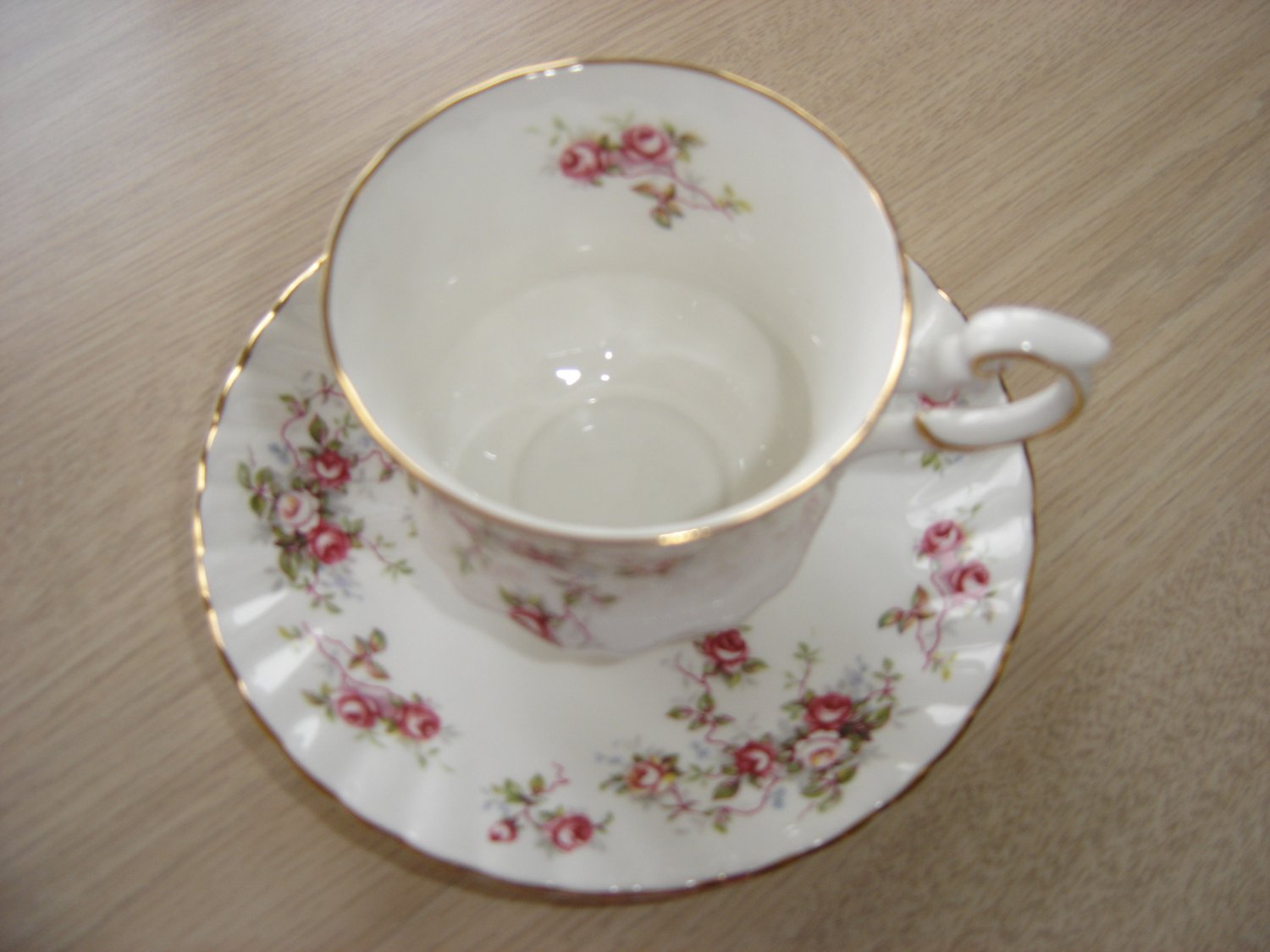 VINTAGE ROYAL CREST BONE CHINA TEA CUP & SAUCER SET - MINI ROSE BUD ...