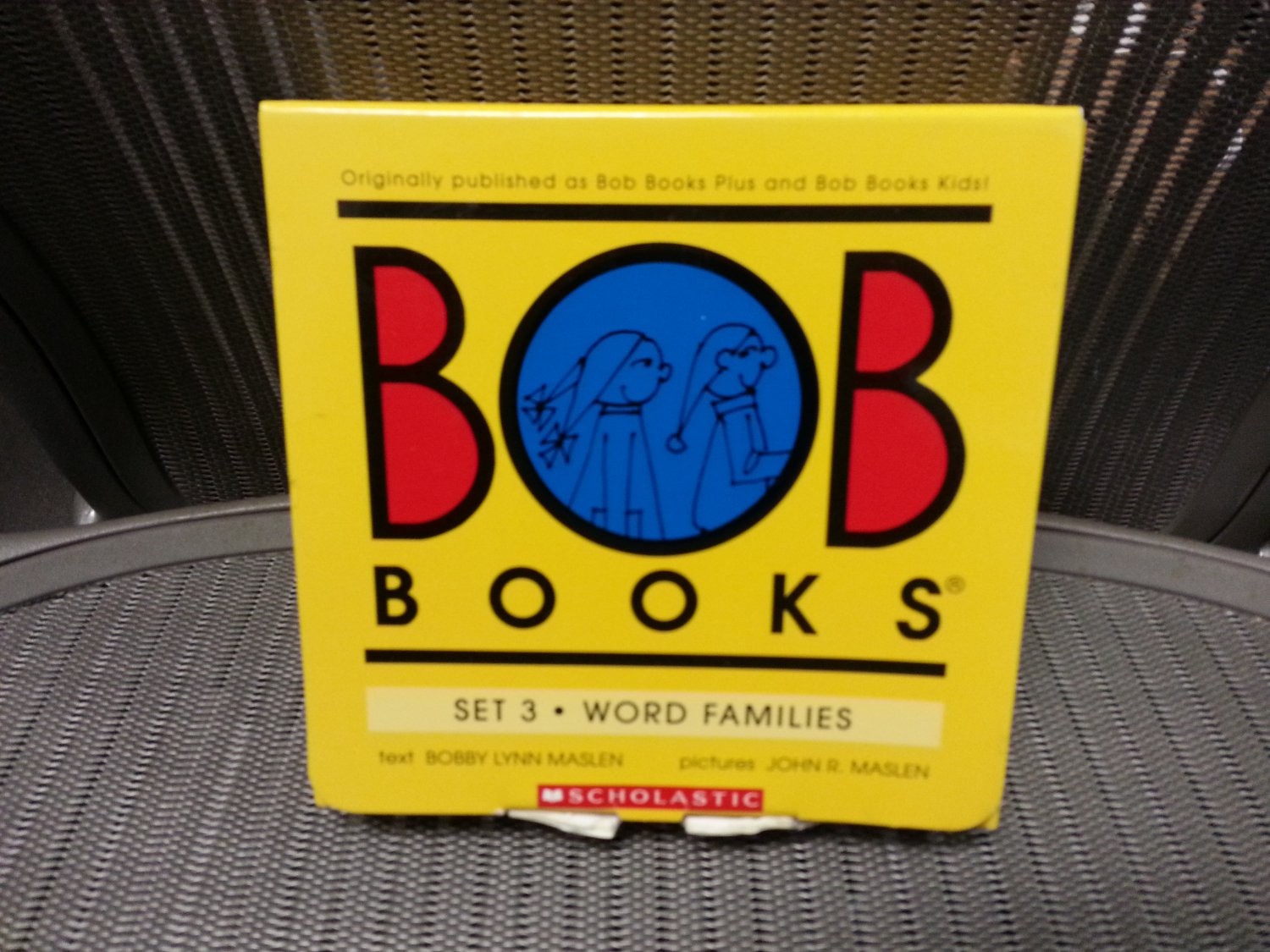 Bob Books Set 3 - Word Families Paperback – Box set by Bobby Lynn ...