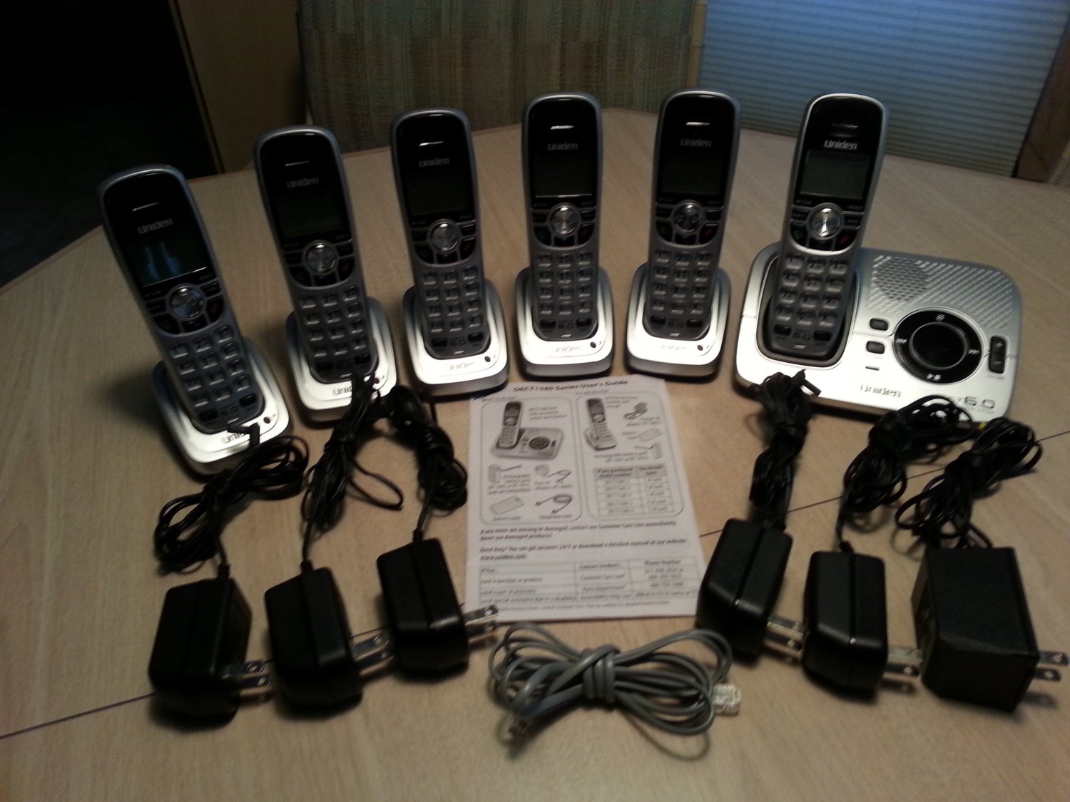 UNIDEN DECT 6.0 Cordless Digital Answering System with Caller ID - 6 ...