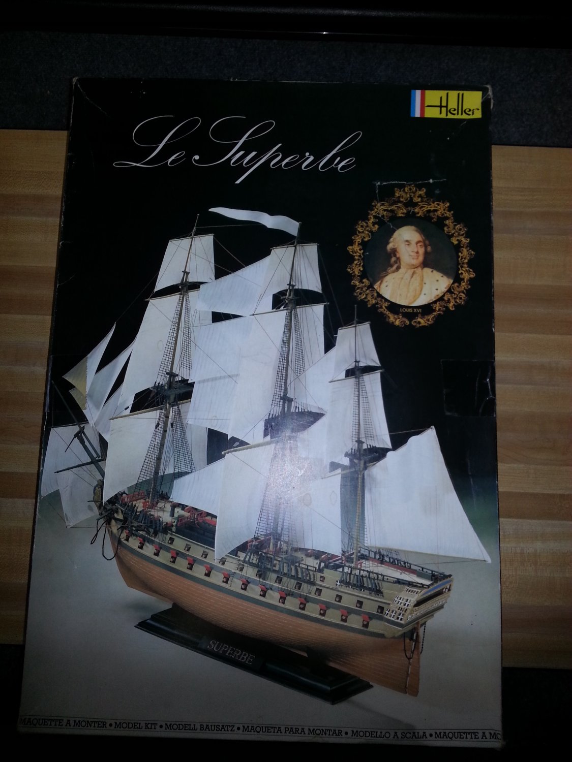 Heller No. 895 Model - 1:150 Le Superbe - never assembled!