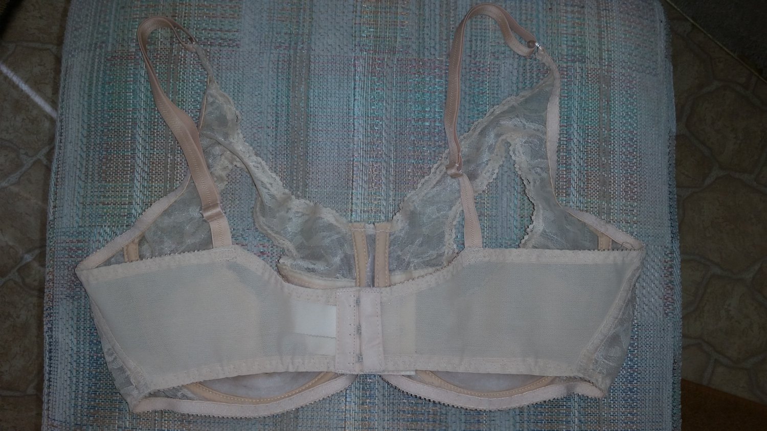 Frederick's of Hollywood Open Cup Nippleless Underwire Open Tip Bra w ...