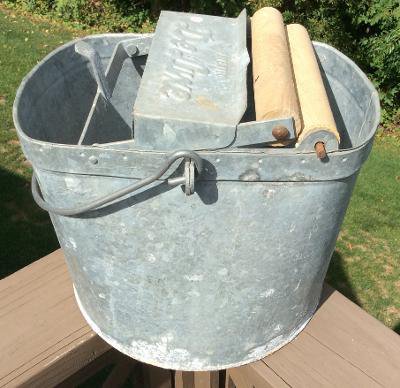 Vintage De LUXE Heavy Galvanized Mop Bucket Ringer with Wood Rollers ...