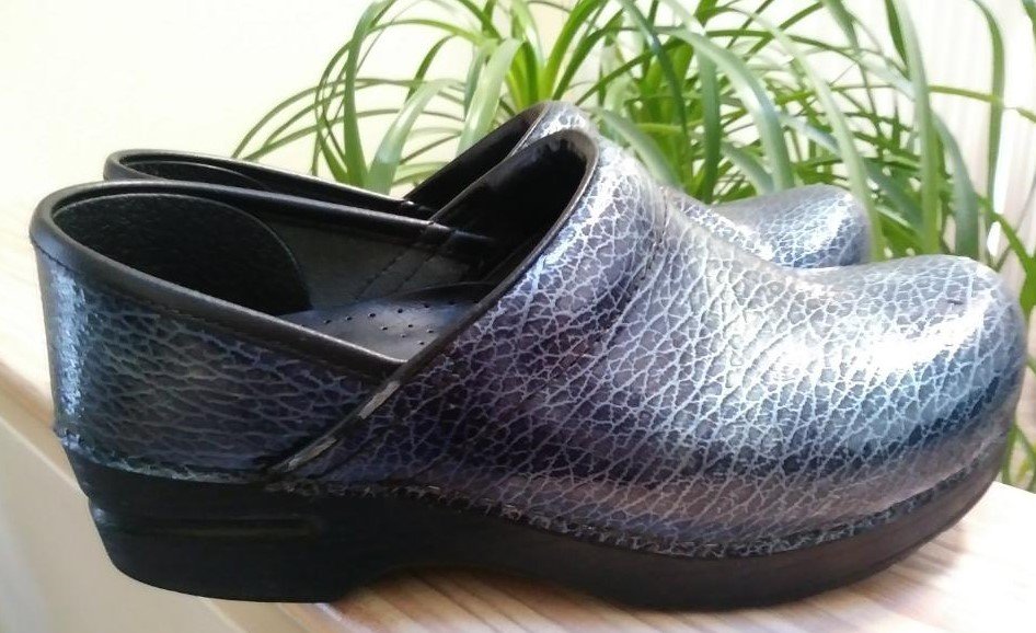 Dansko Sky Textured Blue Iridescent Comfort Nursing Clog #506090202 ...