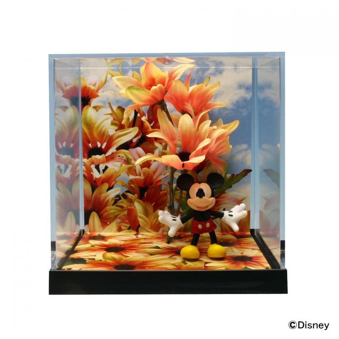 Disney Characters Diorama Series Plants Mickey Mouse & Autumn Daisy