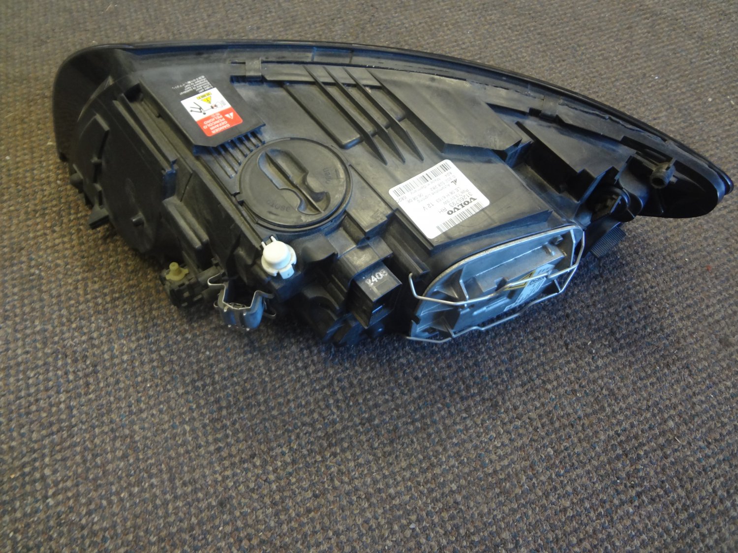 VOLVO 2008-2012 S40/V50 RH XENON Gas Discharge HID Headlight 31265793