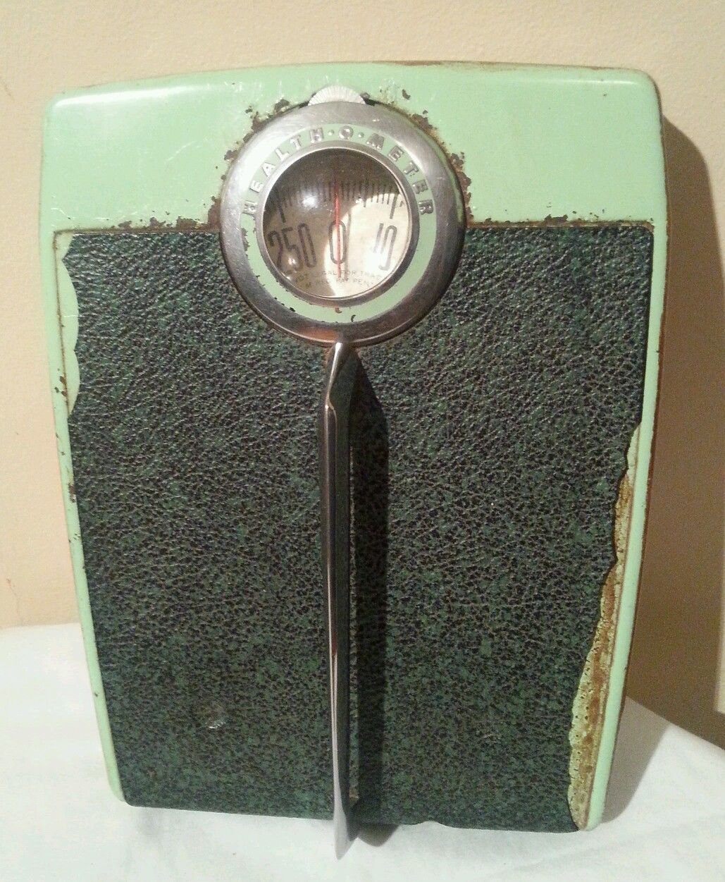 Vintage Green Health-O-Meter Scale - Old-Style Weight Display