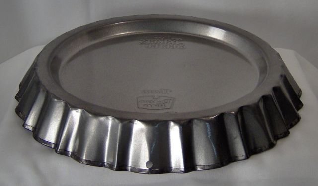 Tiara Fruit Torte Pan