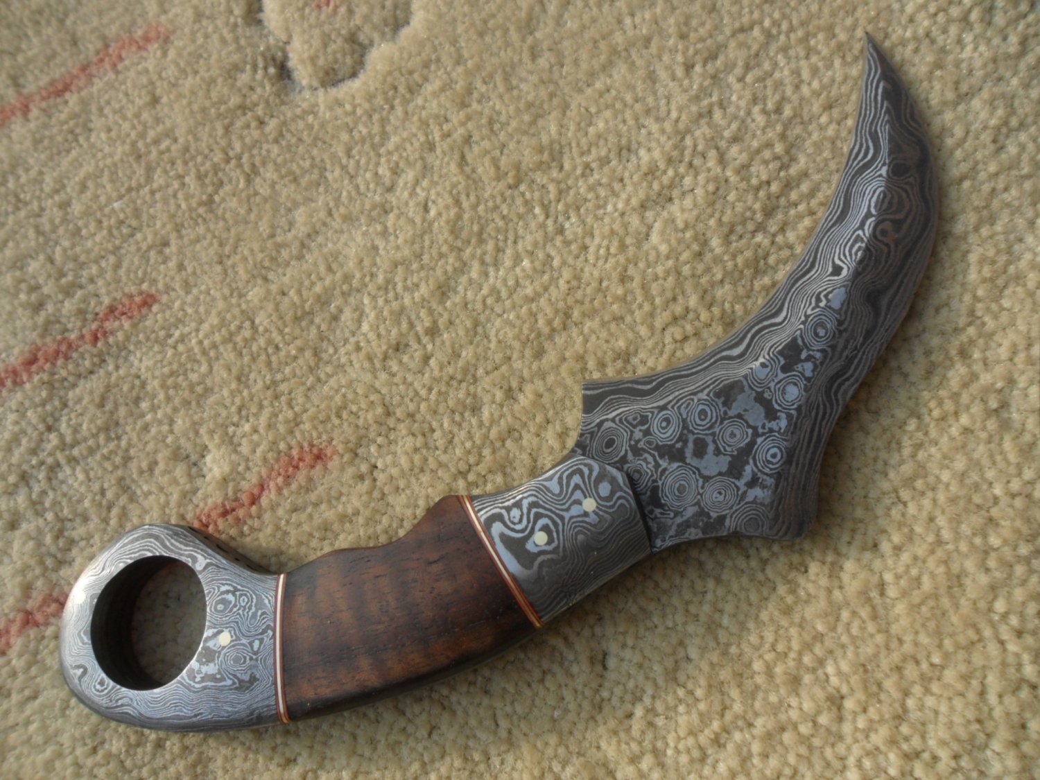 Custom Handmade Karambit Damascus Knife (ZE-K0001)