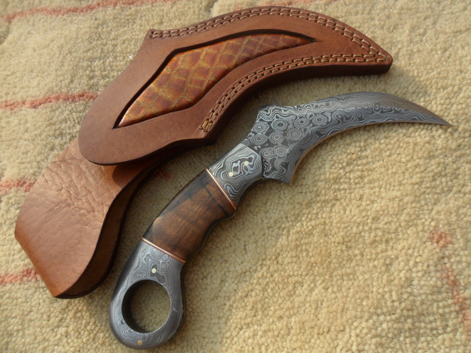 Custom Handmade Karambit Damascus Knife (ZE-K0001)