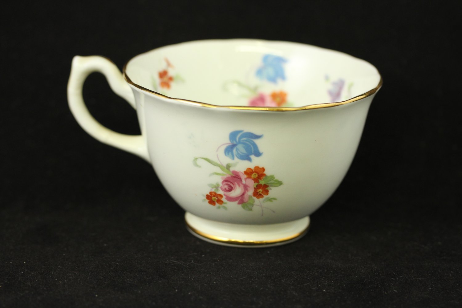 Hammersley & Co Bone China Cup pattern 6072 England