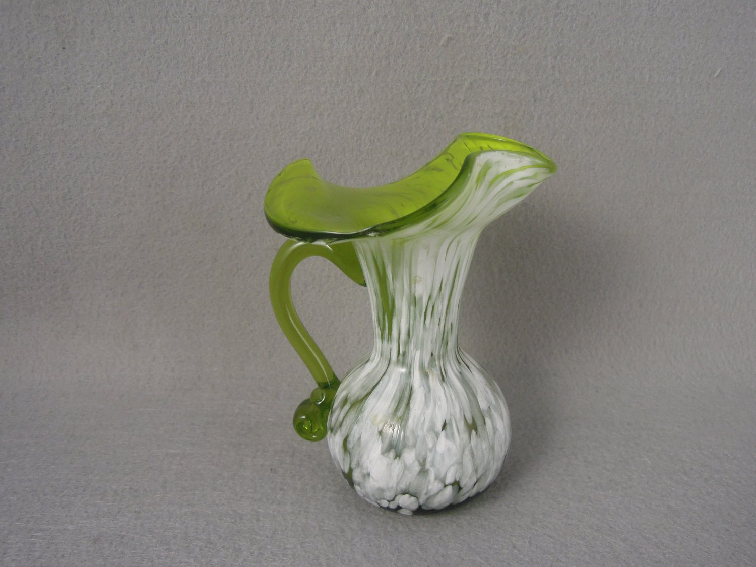 Vintage Rainbow Glass Spatter Vase Green / White Applied Handle