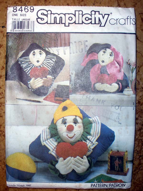 Simplicity 8469 Vintage Pillow Sewing Pattern Fun Pillows, Clown Mime ...
